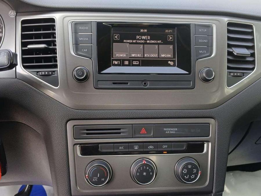 Brūns Volkswagen Golf Sportsvan 2015 Viļņa, ar dzinēja tilpumu 1.20 L un nobraukumu 235 tūkst. km par 9390 €, foto 12 vietnē AUTOMOTO.COM.LV