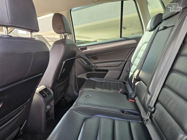 Volkswagen Golf Sportsvan 2014 in Kaunas, with an engine capacity of 1.60 L and mileage of 290 thousand km for 6555 €, photo 4 on AUTOMOTO.COM.LV
