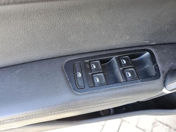 Volkswagen Golf Sportsvan 2014 in Kaunas, with an engine capacity of 1.60 L and mileage of 290 thousand km for 6555 €, photo 6 on AUTOMOTO.COM.LV