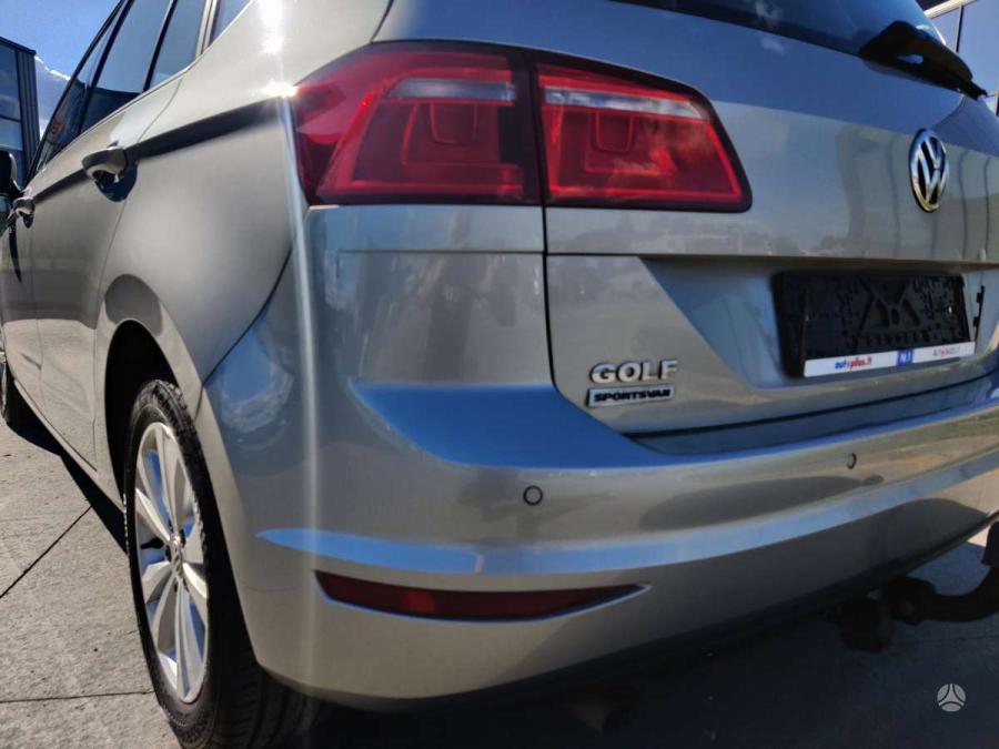 Pelēks Volkswagen Golf Sportsvan 2015 Šauļi, ar dzinēja tilpumu 1.60 L un nobraukumu 238 tūkst. km par 6800 €, foto 11 vietnē AUTOMOTO.COM.LV
