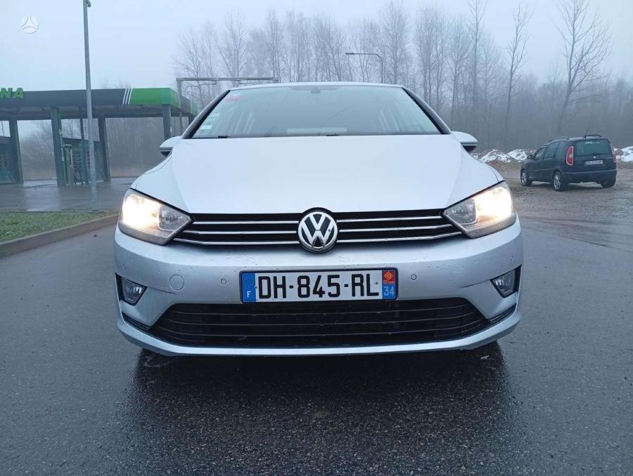 Pelēks Volkswagen Golf Sportsvan 2014 Utena, ar dzinēja tilpumu 1.60 L un nobraukumu 154 tūkst. km par 7900 €, foto 1 vietnē AUTOMOTO.COM.LV