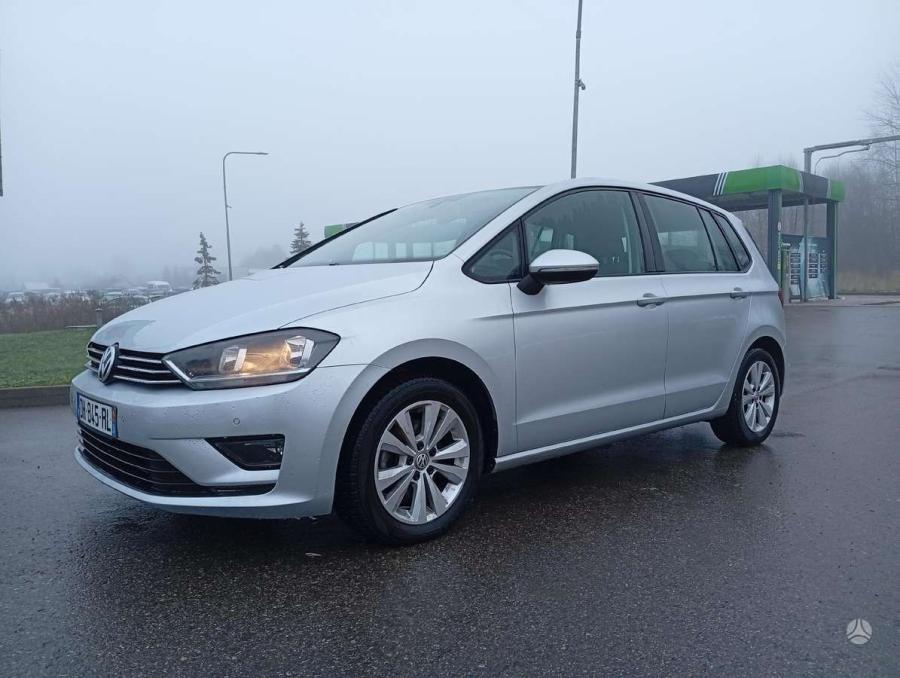 Pelēks Volkswagen Golf Sportsvan 2014 Utena, ar dzinēja tilpumu 1.60 L un nobraukumu 154 tūkst. km par 7900 €, foto 2 vietnē AUTOMOTO.COM.LV