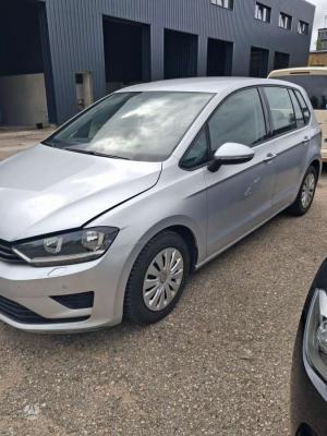 Grey Volkswagen Golf Sportsvan 2014 in Rokiskis, with an engine capacity of 1.20 L and mileage of 210 thousand km for 3350 €, photo 3 on AUTOMOTO.COM.LV