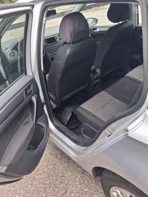 Grey Volkswagen Golf Sportsvan 2014 in Rokiskis, with an engine capacity of 1.20 L and mileage of 210 thousand km for 3350 €, photo 9 on AUTOMOTO.COM.LV