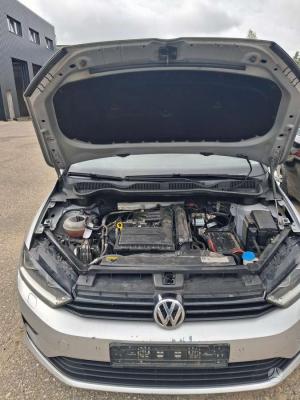Grey Volkswagen Golf Sportsvan 2014 in Rokiskis, with an engine capacity of 1.20 L and mileage of 210 thousand km for 3350 €, photo 10 on AUTOMOTO.COM.LV