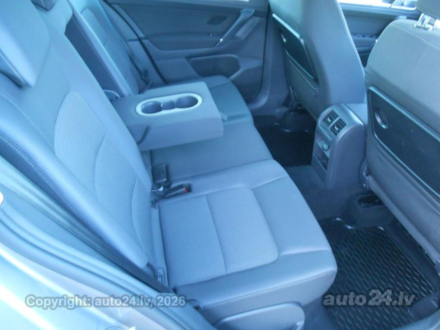 Pelēks Volkswagen Golf Sportsvan 2014 Viljandi, ar dzinēja tilpumu 1.60 L un nobraukumu 210 tūkst. km par 7290 €, foto 11 vietnē AUTOMOTO.COM.LV