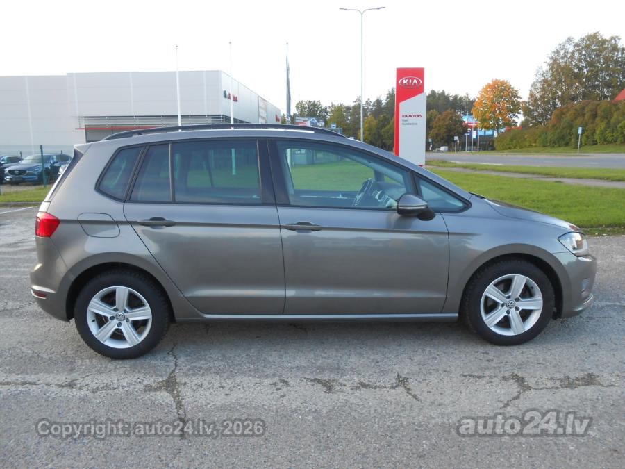 Pelēks Volkswagen Golf Sportsvan 2014 Viljandi, ar dzinēja tilpumu 1.60 L un nobraukumu 210 tūkst. km par 7290 €, foto 20 vietnē AUTOMOTO.COM.LV