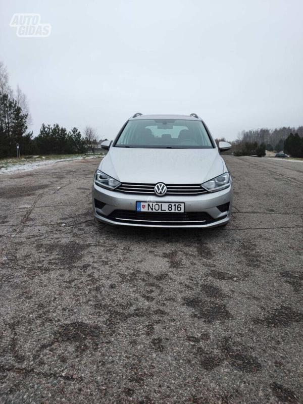 Grey Volkswagen Golf Sportsvan 2015 in Siauliai, with an engine capacity of 1.40 L and mileage of 60 thousand km for 10300 €, photo 2 on AUTOMOTO.COM.LV