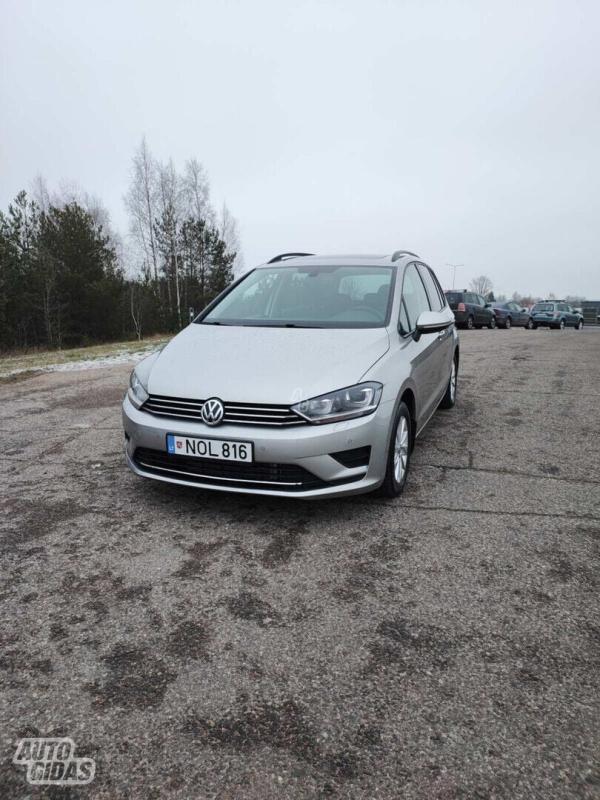 Grey Volkswagen Golf Sportsvan 2015 in Siauliai, with an engine capacity of 1.40 L and mileage of 60 thousand km for 10300 €, photo 3 on AUTOMOTO.COM.LV