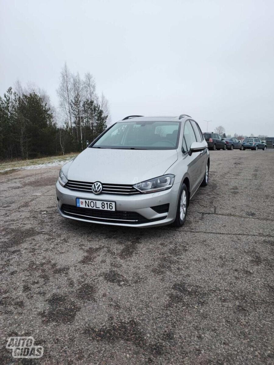 Grey Volkswagen Golf Sportsvan 2015 in Siauliai, with an engine capacity of 1.40 L and mileage of 60 thousand km for 10300 €, photo 3 on AUTOMOTO.COM.LV
