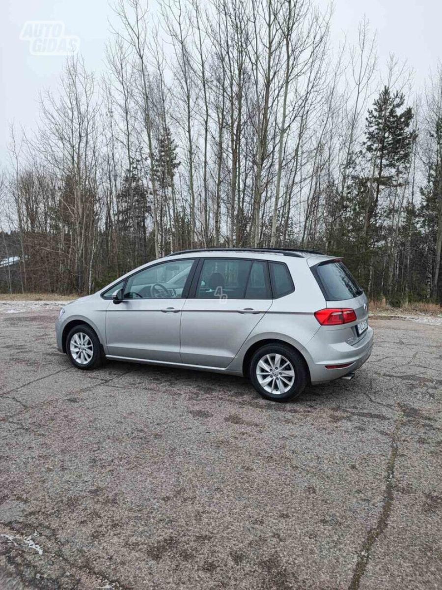 Grey Volkswagen Golf Sportsvan 2015 in Siauliai, with an engine capacity of 1.40 L and mileage of 60 thousand km for 10300 €, photo 5 on AUTOMOTO.COM.LV