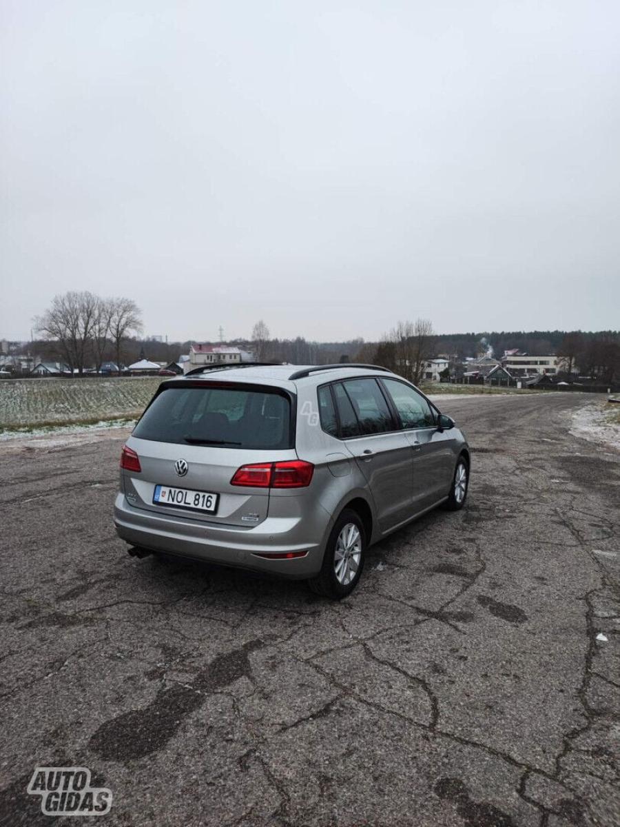 Grey Volkswagen Golf Sportsvan 2015 in Siauliai, with an engine capacity of 1.40 L and mileage of 60 thousand km for 10300 €, photo 8 on AUTOMOTO.COM.LV
