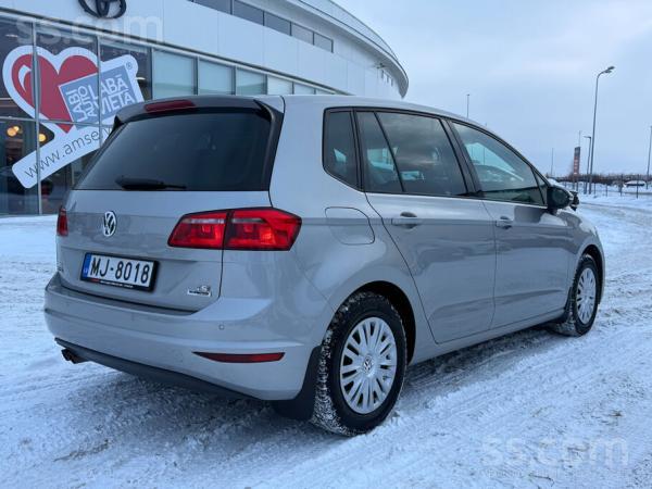 Grey Volkswagen Golf Sportsvan 2015 in Liepaja, with an engine capacity of 1.40 L and mileage of 157 thousand km for 8200 €, photo 2 on AUTOMOTO.COM.LV