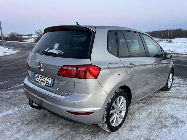 Pelēks Volkswagen Golf Sportsvan 2015 Tauragė, ar dzinēja tilpumu 1.40 L un nobraukumu 209 tūkst. km par 7800 €, foto 9 vietnē AUTOMOTO.COM.LV