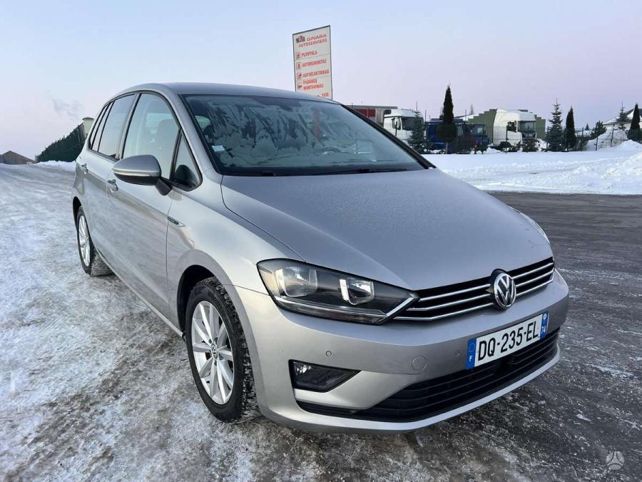 Pelēks Volkswagen Golf Sportsvan 2015 Klaipėda, ar dzinēja tilpumu 1.40 L un nobraukumu 210 tūkst. km par 7500 €, foto 4 vietnē AUTOMOTO.COM.LV