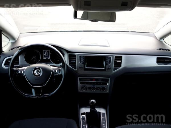 Grey Volkswagen Golf Sportsvan 2015 in Riga, with an engine capacity of 1.40 L and mileage of 177 thousand km for 10200 €, photo 9 on AUTOMOTO.COM.LV