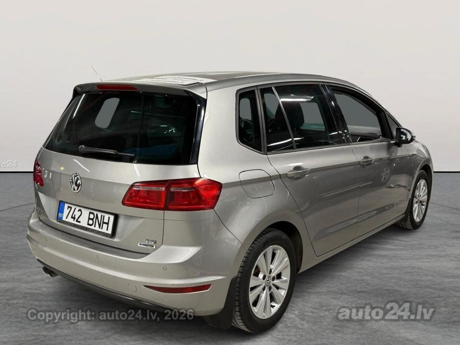 Pelēks Volkswagen Golf Sportsvan 2015 Paide, ar dzinēja tilpumu 1.40 L un nobraukumu 55 tūkst. km par 13900 €, foto 5 vietnē AUTOMOTO.COM.LV