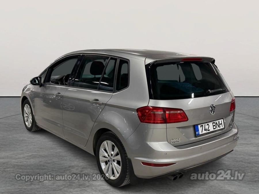 Pelēks Volkswagen Golf Sportsvan 2015 Paide, ar dzinēja tilpumu 1.40 L un nobraukumu 55 tūkst. km par 13900 €, foto 7 vietnē AUTOMOTO.COM.LV
