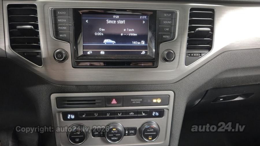 Pelēks Volkswagen Golf Sportsvan 2015 Paide, ar dzinēja tilpumu 1.40 L un nobraukumu 55 tūkst. km par 13900 €, foto 8 vietnē AUTOMOTO.COM.LV