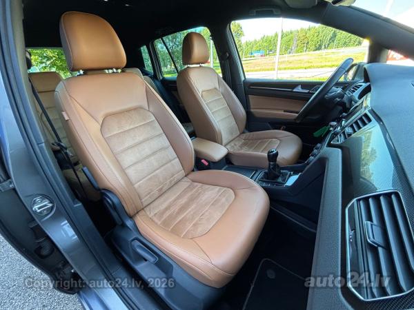 Pelēks Volkswagen Golf Sportsvan 2015 Paide, ar dzinēja tilpumu 1.60 L un nobraukumu 219 tūkst. km par 8590 €, foto 11 vietnē AUTOMOTO.COM.LV