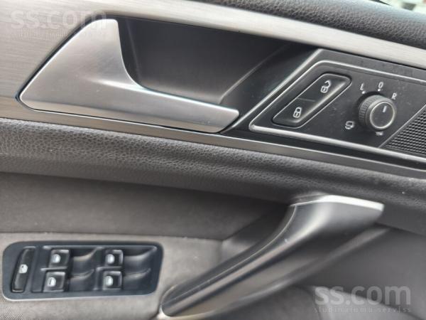 Фольксваген Гольф Спортсван 2015 в Елгава на AUTOMOTO.COM.LV Серый Фольксваген Гольф Спортсван 2015 в Елгава, объемом двигателя 2.00 л и пробегом 335 тыс. км за 6900 €, фото 7 на AUTOMOTO.COM.LV