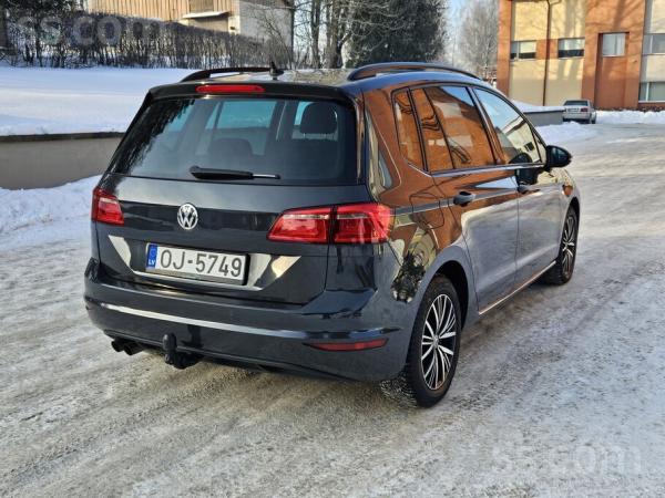 Grey Volkswagen Golf Sportsvan 2016 in Jekabpils, with an engine capacity of 2.00 L and mileage of 250 thousand km for 8990 €, photo 7 on AUTOMOTO.COM.LV