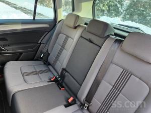 Pelēks Volkswagen Golf Sportsvan 2016 Jēkabpils, ar dzinēja tilpumu 2.00 L un nobraukumu 250 tūkst. km par 8990 €, foto 13 vietnē AUTOMOTO.COM.LV