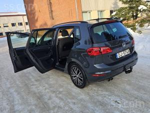 Pelēks Volkswagen Golf Sportsvan 2016 Jēkabpils, ar dzinēja tilpumu 2.00 L un nobraukumu 250 tūkst. km par 8990 €, foto 14 vietnē AUTOMOTO.COM.LV