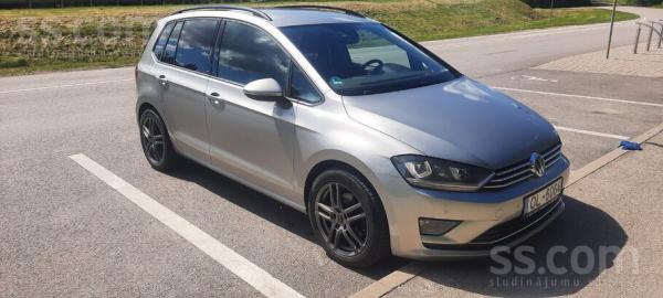 Pelēks Volkswagen Golf Sportsvan 2016 Jēkabpils, ar dzinēja tilpumu 2.00 L un nobraukumu 302 tūkst. km par 9350 €, foto 2 vietnē AUTOMOTO.COM.LV