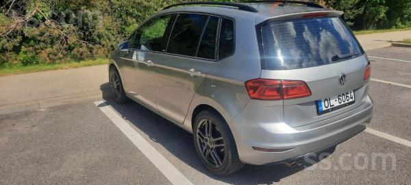 Pelēks Volkswagen Golf Sportsvan 2016 Jēkabpils, ar dzinēja tilpumu 2.00 L un nobraukumu 302 tūkst. km par 9350 €, foto 4 vietnē AUTOMOTO.COM.LV