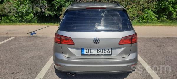 Pelēks Volkswagen Golf Sportsvan 2016 Jēkabpils, ar dzinēja tilpumu 2.00 L un nobraukumu 302 tūkst. km par 9350 €, foto 5 vietnē AUTOMOTO.COM.LV