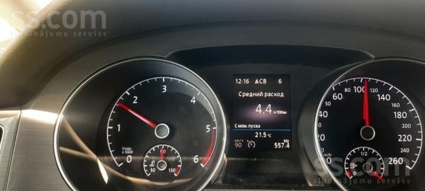 Pelēks Volkswagen Golf Sportsvan 2016 Jēkabpils, ar dzinēja tilpumu 2.00 L un nobraukumu 302 tūkst. km par 9350 €, foto 6 vietnē AUTOMOTO.COM.LV
