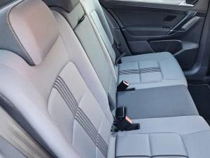 Pelēks Volkswagen Golf Sportsvan 2016 Jēkabpils, ar dzinēja tilpumu 2.00 L un nobraukumu 250 tūkst. km par 8990 €, foto 23 vietnē AUTOMOTO.COM.LV