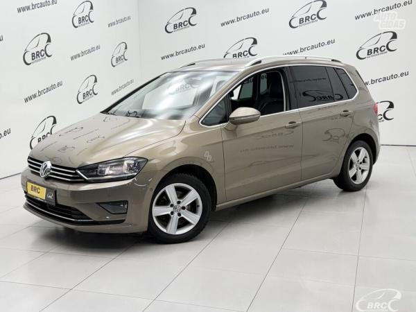 Grey Volkswagen Golf Sportsvan 2017 in Avizieniai, with an engine capacity of 1.60 L and mileage of 224 thousand km for 8900 €, photo 1 on AUTOMOTO.COM.LV