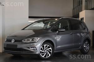 Grey Volkswagen Golf Sportsvan 2018 in Valmiera, with an engine capacity of 1.50 L and mileage of 113 thousand km for 14800 €, photo 3 on AUTOMOTO.COM.LV