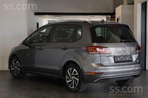 Grey Volkswagen Golf Sportsvan 2018 in Valmiera, with an engine capacity of 1.50 L and mileage of 113 thousand km for 14800 €, photo 4 on AUTOMOTO.COM.LV