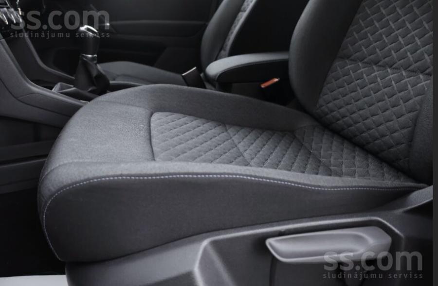 Grey Volkswagen Golf Sportsvan 2018 in Valmiera, with an engine capacity of 1.50 L and mileage of 113 thousand km for 14800 €, photo 7 on AUTOMOTO.COM.LV