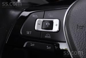Grey Volkswagen Golf Sportsvan 2018 in Valmiera, with an engine capacity of 1.50 L and mileage of 113 thousand km for 14800 €, photo 8 on AUTOMOTO.COM.LV