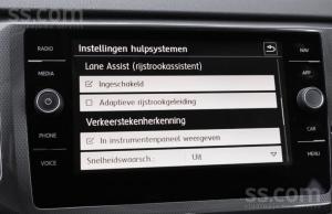 Grey Volkswagen Golf Sportsvan 2018 in Valmiera, with an engine capacity of 1.50 L and mileage of 113 thousand km for 14800 €, photo 11 on AUTOMOTO.COM.LV