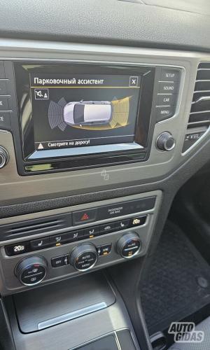 Pelēks Volkswagen Golf Sportsvan 2014 Viļņa, ar dzinēja tilpumu 1.40 L un nobraukumu 121 tūkst. km par 9400 €, foto 15 vietnē AUTOMOTO.COM.LV