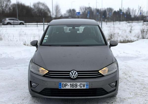 Pelēks Volkswagen Golf Sportsvan 2015 Tauragė, ar dzinēja tilpumu 1.60 L un nobraukumu 239 tūkst. km par 5400 €, foto 3 vietnē AUTOMOTO.COM.LV