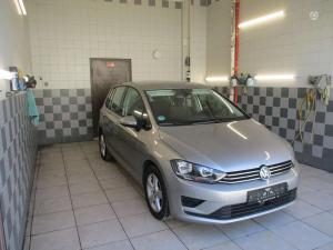 Grey Volkswagen Golf Sportsvan 2015 in Vilnius, with an engine capacity of 1.20 L and mileage of 62 thousand km for 9850 €, photo  on AUTOMOTO.COM.LV