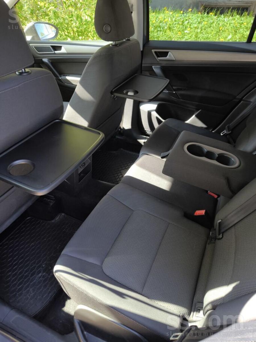 Grey Volkswagen Golf Sportsvan 2015 in Jelgava, with an engine capacity of 1.20 L and mileage of 0 thousand km for 6350 €, photo 9 on AUTOMOTO.COM.LV