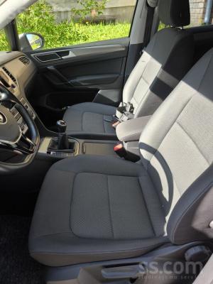 Grey Volkswagen Golf Sportsvan 2015 in Jelgava, with an engine capacity of 1.20 L and mileage of 0 thousand km for 6350 €, photo 16 on AUTOMOTO.COM.LV