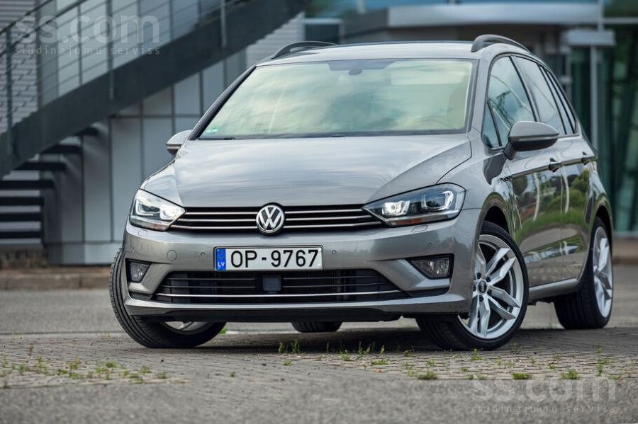 Grey Volkswagen Golf Sportsvan 2015 in Riga, with an engine capacity of 2.00 L and mileage of 189 thousand km for 10790 €, photo 3 on AUTOMOTO.COM.LV