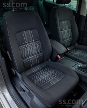 Grey Volkswagen Golf Sportsvan 2015 in Riga, with an engine capacity of 2.00 L and mileage of 189 thousand km for 10790 €, photo 15 on AUTOMOTO.COM.LV