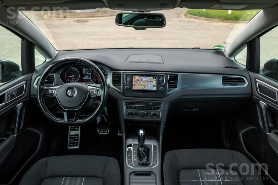 Grey Volkswagen Golf Sportsvan 2015 in Riga, with an engine capacity of 2.00 L and mileage of 189 thousand km for 10790 €, photo 31 on AUTOMOTO.COM.LV