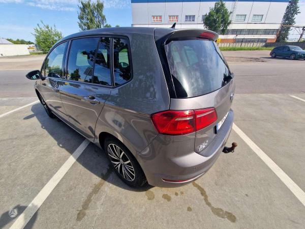 Grey Volkswagen Golf Sportsvan 2016 in Panevezys, with an engine capacity of 1.40 L and mileage of 202 thousand km for 8700 €, photo 8 on AUTOMOTO.COM.LV