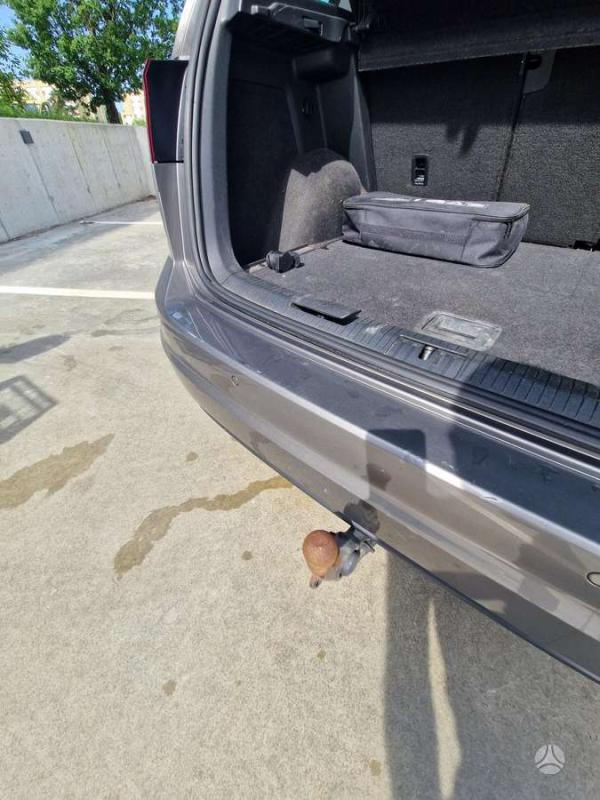 Grey Volkswagen Golf Sportsvan 2016 in Panevezys, with an engine capacity of 1.40 L and mileage of 202 thousand km for 8700 €, photo 9 on AUTOMOTO.COM.LV