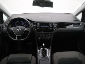 Grey Volkswagen Golf Sportsvan 2016 in Vilnius, with an engine capacity of 1.40 L and mileage of 227 thousand km for 9699 €, photo 3 on AUTOMOTO.COM.LV